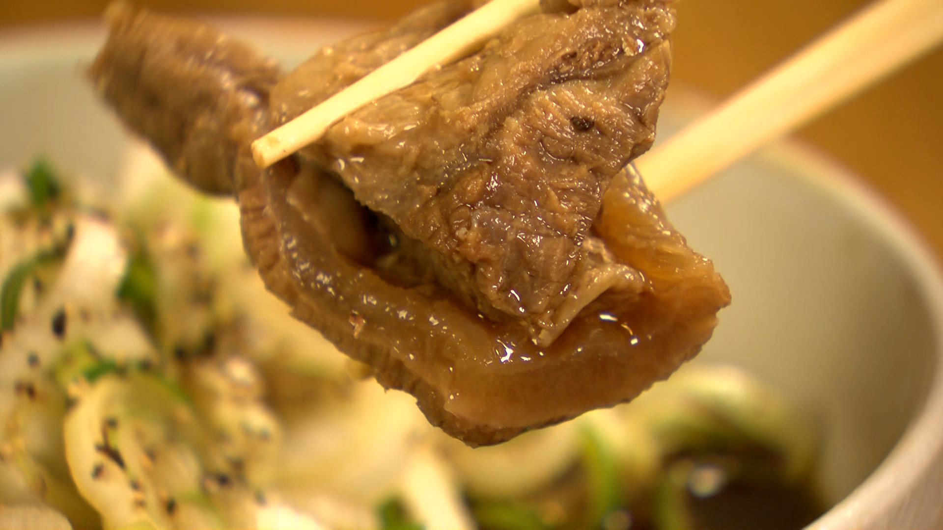 【富山 金泉】居酒屋ラーメンだからこその特別なブラックラーメン | toieba（トイエバ）